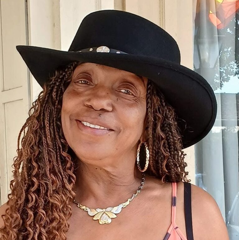 Phyllis White – Mitchell’s Funeral Home